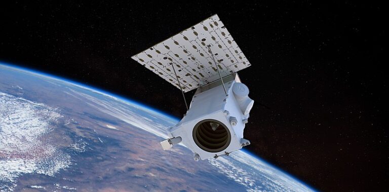 EUSI Celebrates the Successful Launch of the First Two Maxar WorldView ...